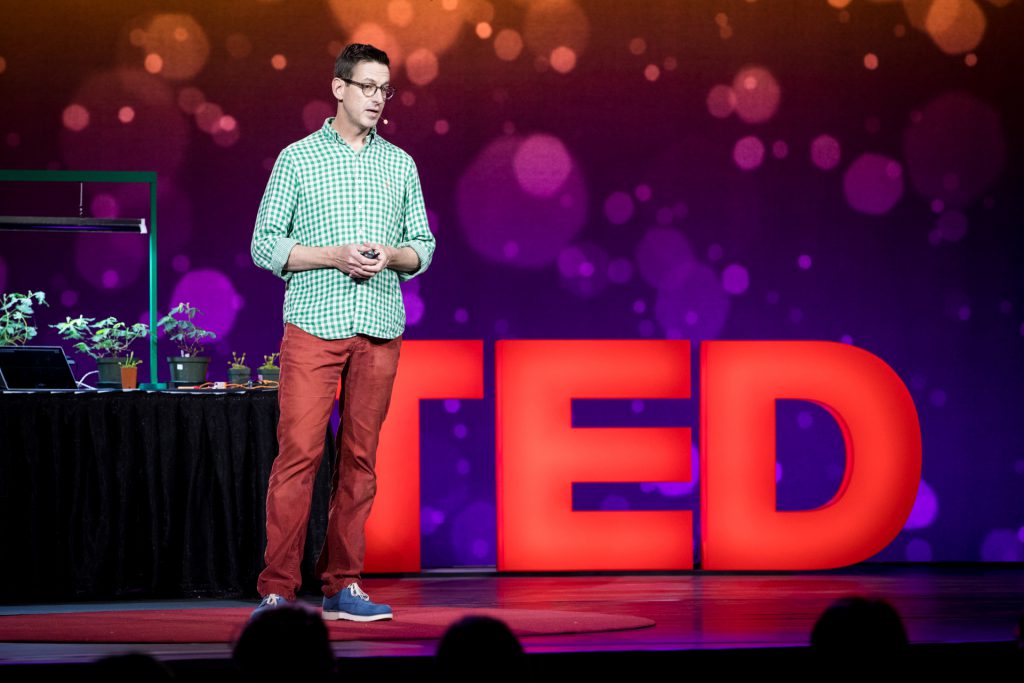 Greg Gage speaks at TED2017 – The Future You, April 24-28, 2017 ...
